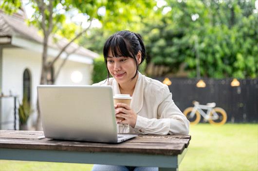 How to Work From Home – Outside!